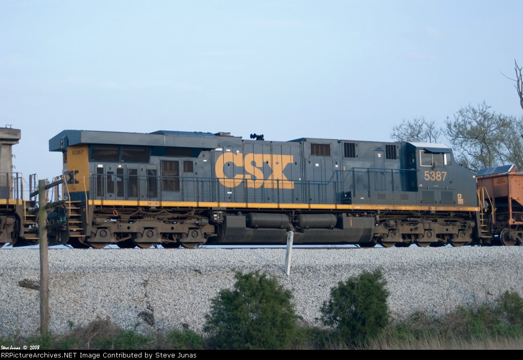 CSX 5387 W070